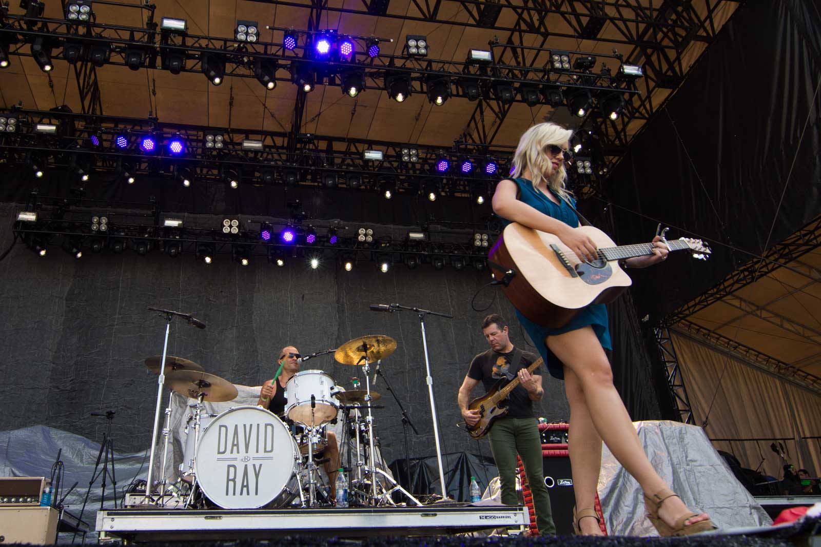 Photos: Back Porch Revival brings country music to Kinnick Stadium ...