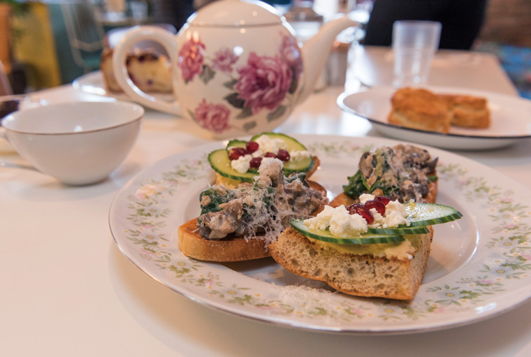 LV Recommends: 4 top spots to find a proper cup of tea in the Iowa City ...