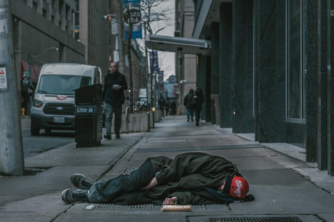 homelessman-chicago-harrisonhaynes - Little Village