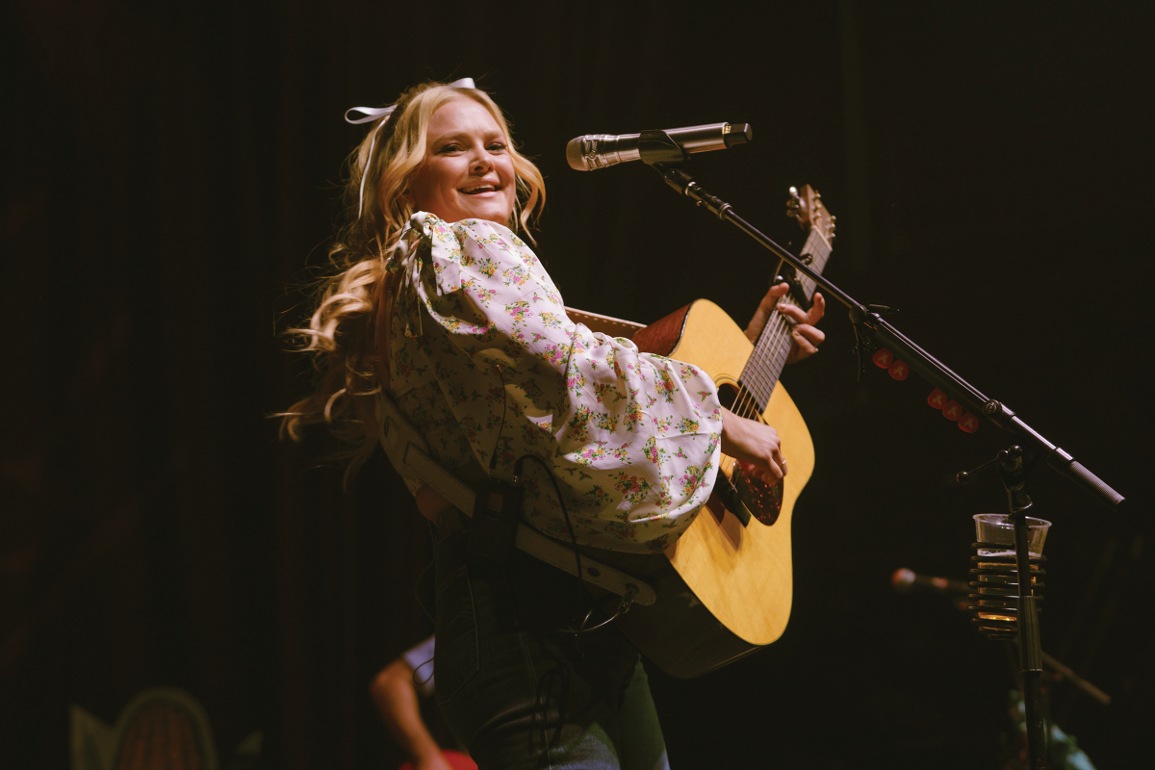 HW LIVE (1) - Little Village