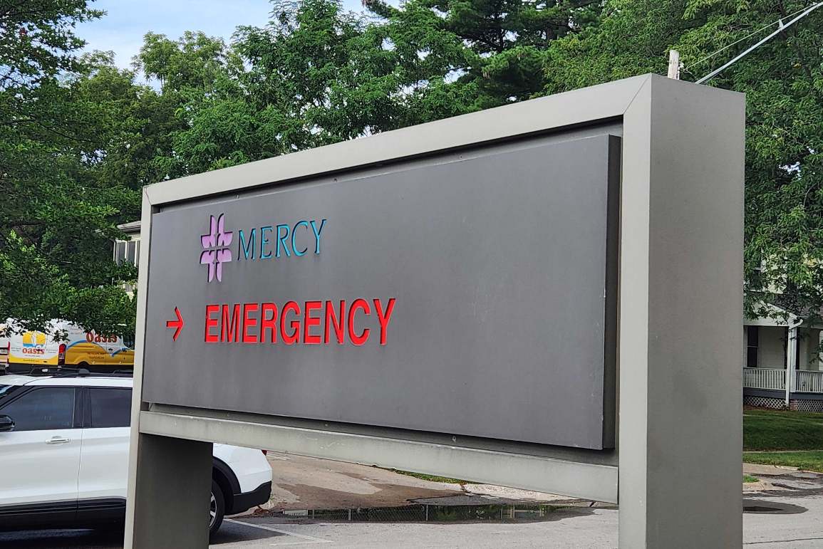 University of Iowa's plan to purchase Mercy Iowa City gets stamp of ...