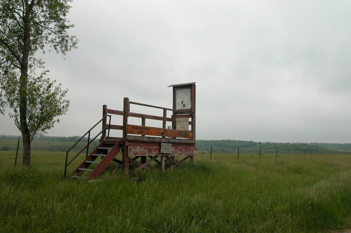 SevenMileCampsite-viewingplatform-NPSphoto - Little Village