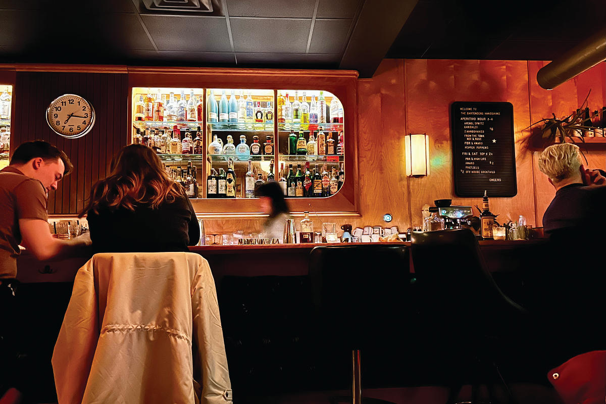 LV Recommends: The Bartender's Handshake, an intimate place for a cozy ...