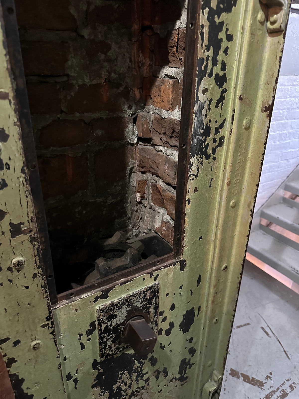 Crank_Jessica Doolittle - Little Village