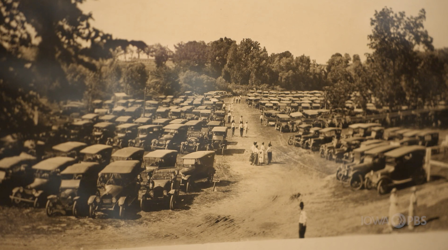 DeerfieldPark_DeerfieldMuseum_IowaPBS - Little Village
