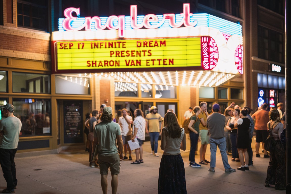 2025.09.17.SharonVanEttenandtheAttachmentTheory-JasonSmith-3960 ...